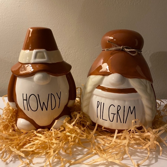 Rae Dunn | Accents | Rae Dunn Set Of Two Gnomes | Poshmark